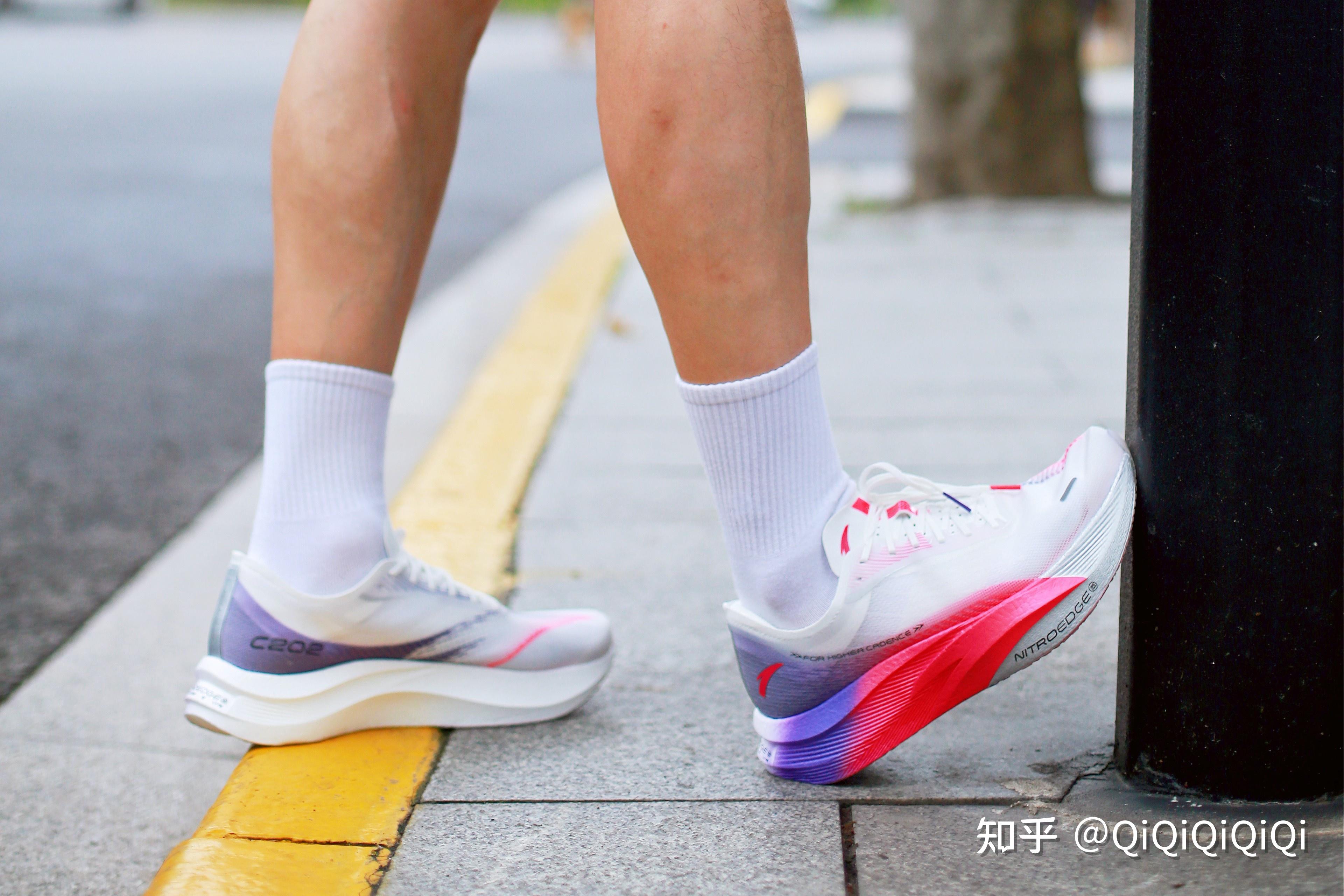 加入碳板战斗！安踏C202 5 GT - 知乎