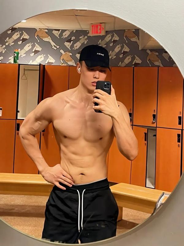 191cm河北篮球体育生，00后私下竟然这么猛…… - 知乎