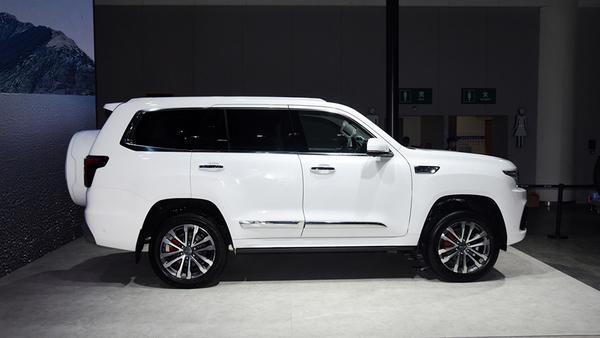 都是七座，动力比坦克500少97马力，便宜近10万的BJ60如何？ - 知乎