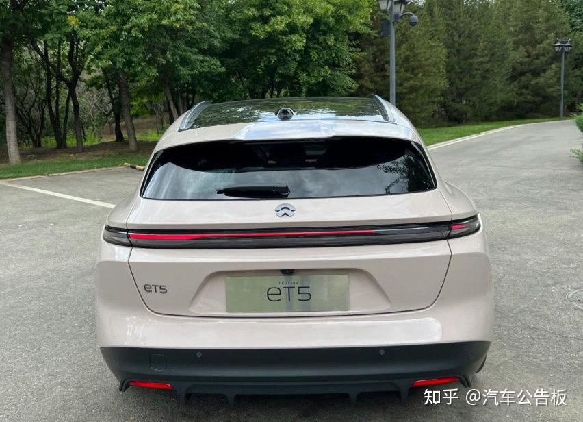 蔚来ET5旅行版终于亮相了，造型典雅，6月15日上市 - 知乎