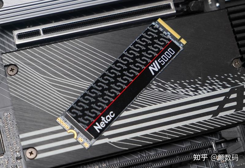 朗科绝影NV5000-t PCIe4.0 SSD评测：疾速读写，石墨烯高效散热