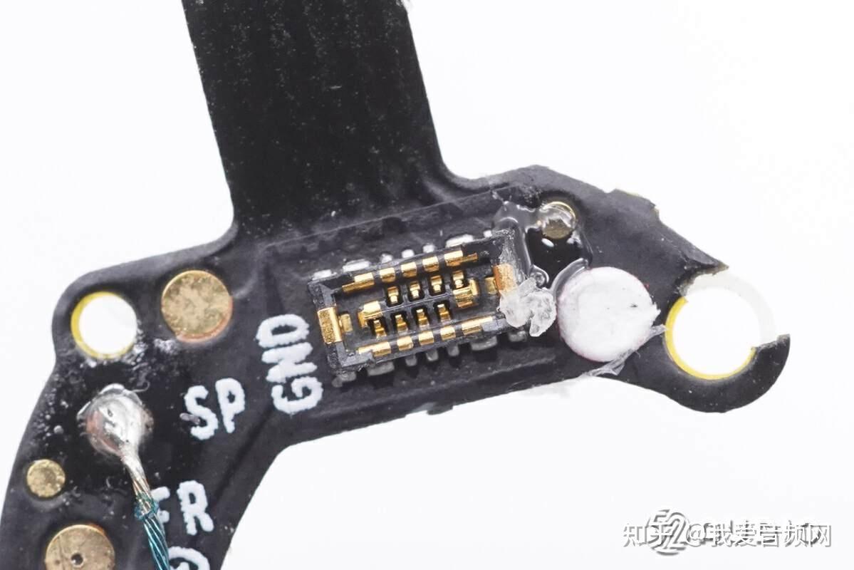 有效提高产品组装效率，亚奇科技BTB连接器获飞傲FW3采用 - 知乎