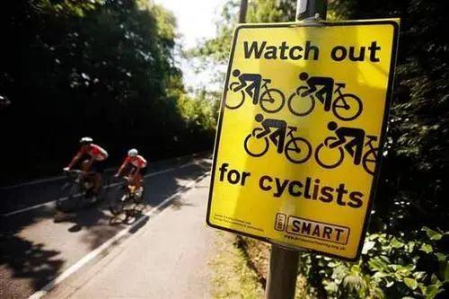 歪果仁跟你说 watch out，不是让你“看外面”！但你得当心了… - 知乎