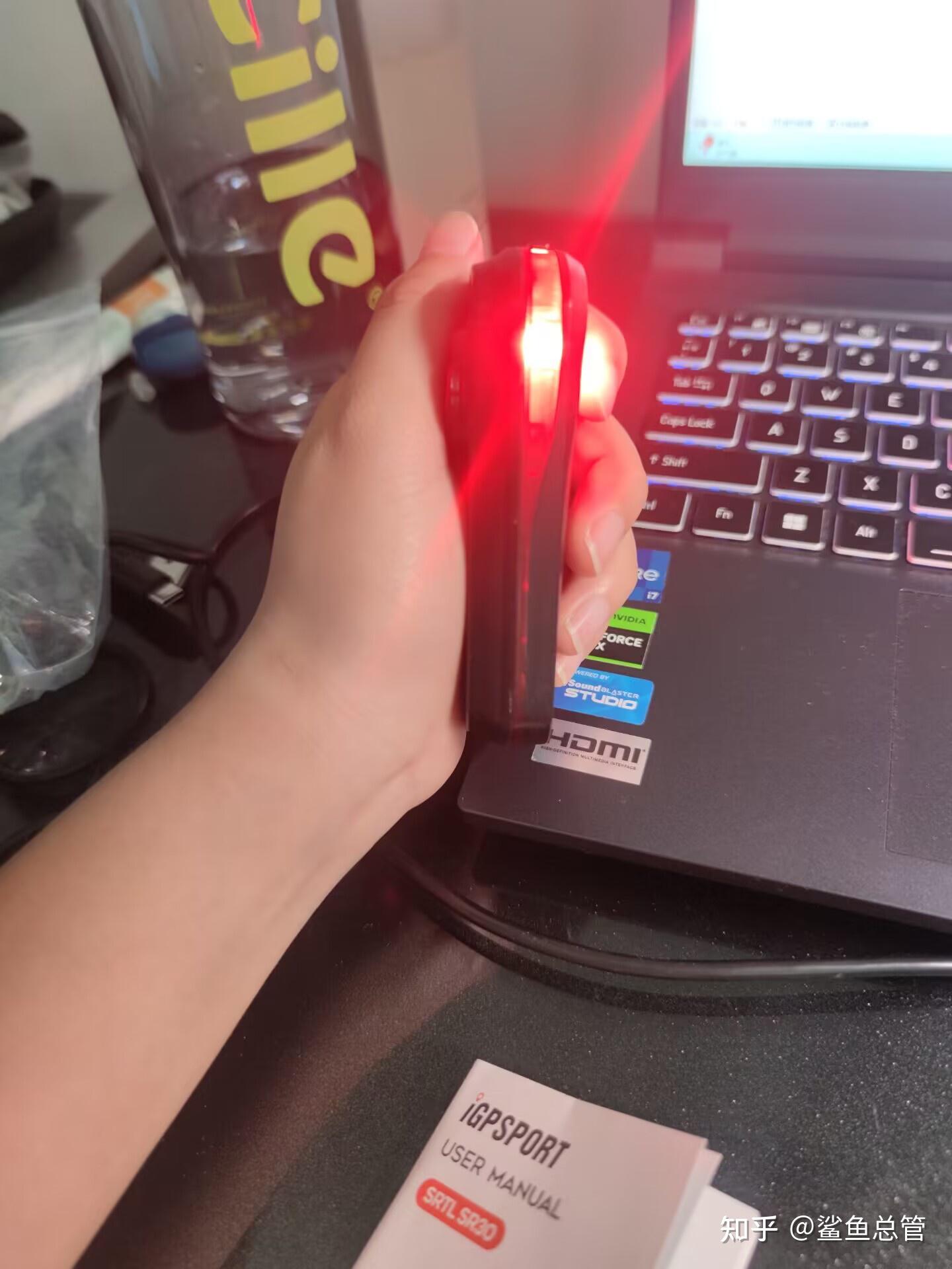 IGS的SRTL SR30智能雷达尾灯测评 - 知乎