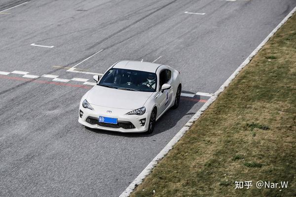 持有一台丰田86的体验（买菜通勤感） - 知乎