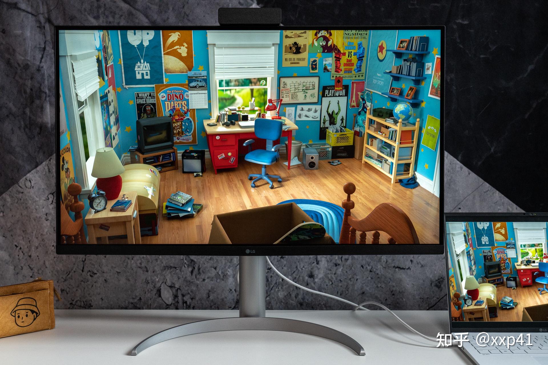 LG 32UQ85R专业设计显示器，让方寸桌面实现高效工作流