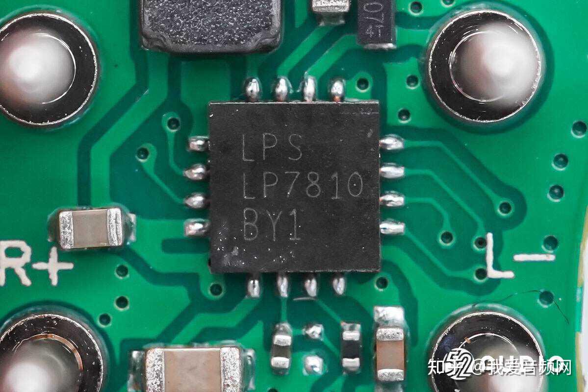 2023 TWS耳机充电盒电源管理芯片拆解汇总丨SoC单芯片方案成为市场主流 - 知乎