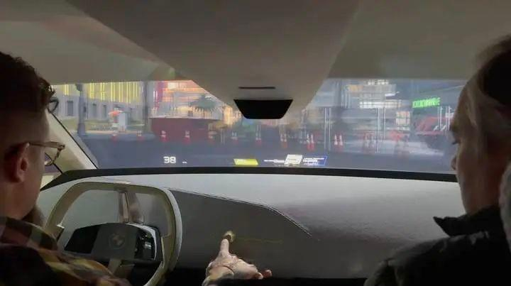 小鹏联手华为！最强车道级 HUD 发布，小鹏 G7 首发搭载 - 知乎