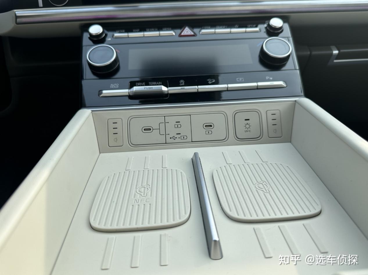 2025款现代胜达怎么样？8AT变速箱如何，HTRAC智能四驱技术 - 知乎