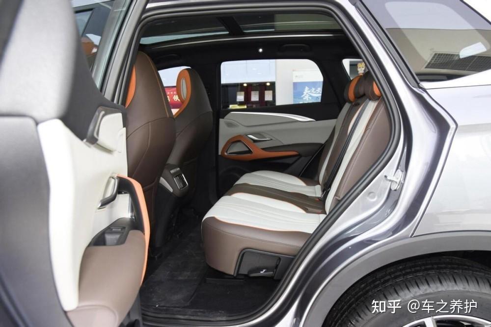 比亚迪最好卖的紧凑级SUV升级了，加长88mm，上市又是爆款 - 知乎