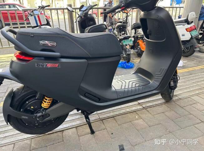 九号E300P电动摩托车（九号e300p）怎么样？使用三月后优缺点评测