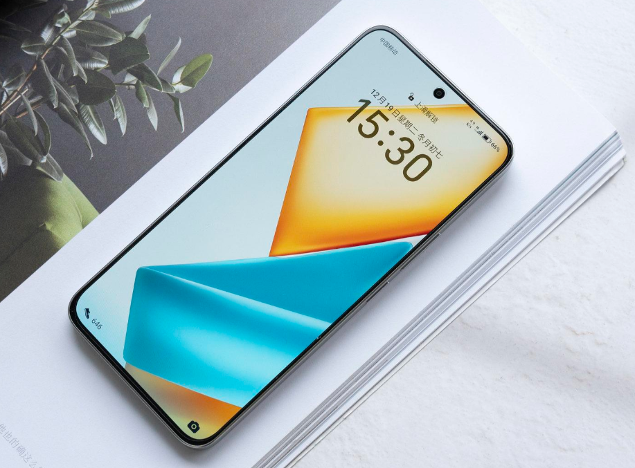 荣耀90GT发布：旗舰三芯+绿洲护眼+5000mAh电池，最低2599元 - 知乎