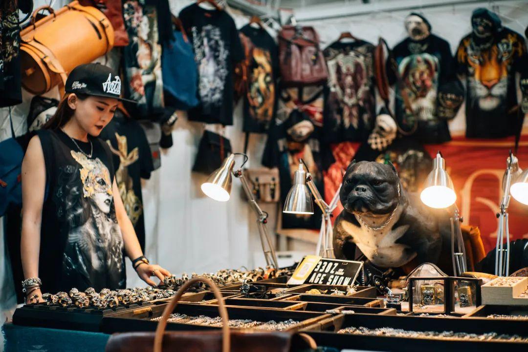 UID CAFÉ：成都这家开了10年的咖啡馆，“不单纯” - 知乎