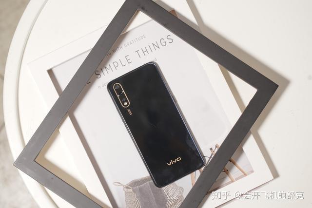 vivoZ5体验，配置全面，中端机的鼎立制作 - 知乎