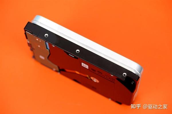 逼近300MB/s的机械硬盘之王！希捷银河Exos X20 20TB评测 - 知乎