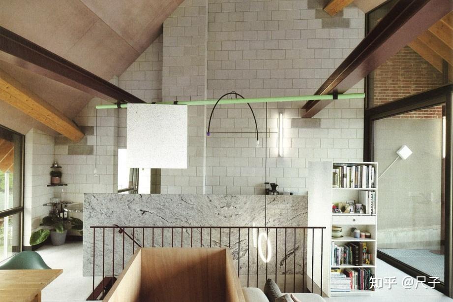 碎片案例 |改造：墙中房-Verbrande Brug·ADVVT - 知乎