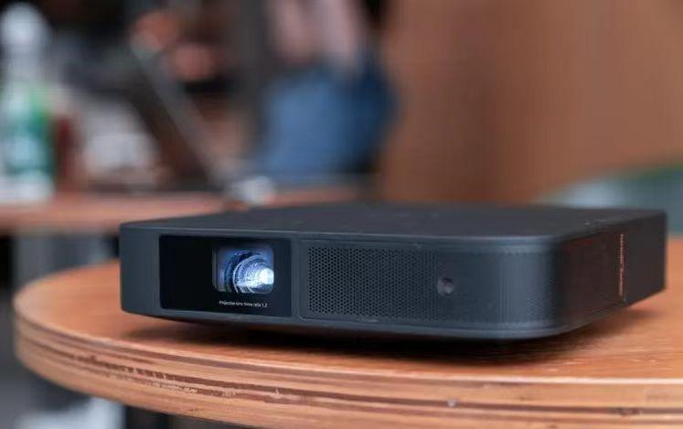 8月促销活动优惠空前，极米投影仪Z6X & 小明 Q1 Pro，这次我站极米投影仪对面 - 知乎