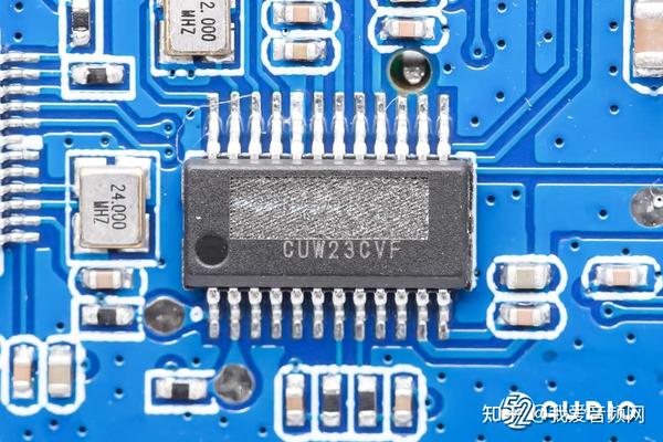 内置双DSP芯片，支持10种K歌音效，唱吧K歌宝 歌唱家D10麦克风拆解 - 知乎