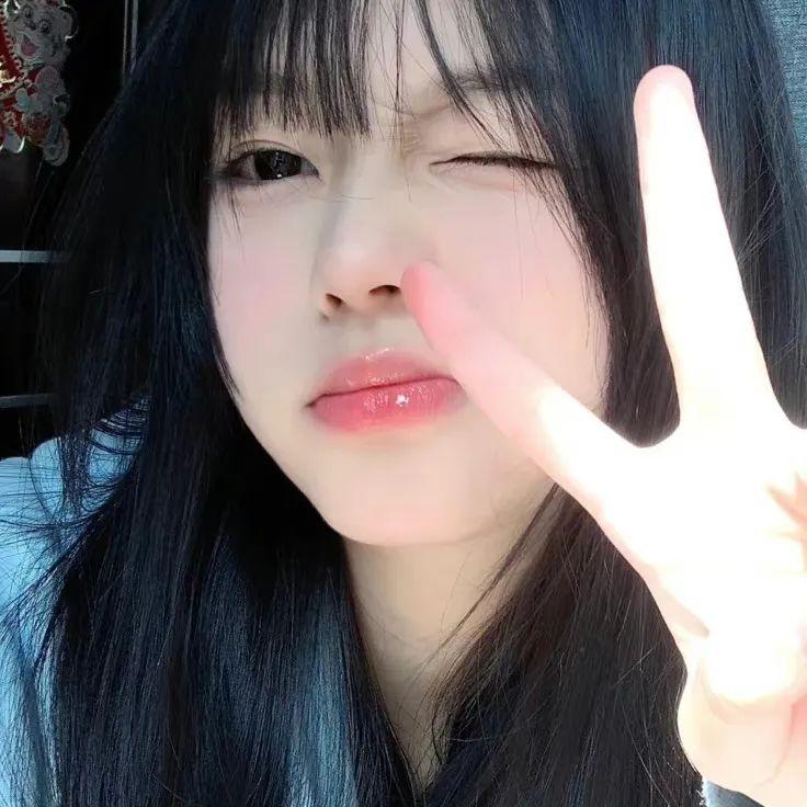 看起来很聪明的头像(女 知乎
