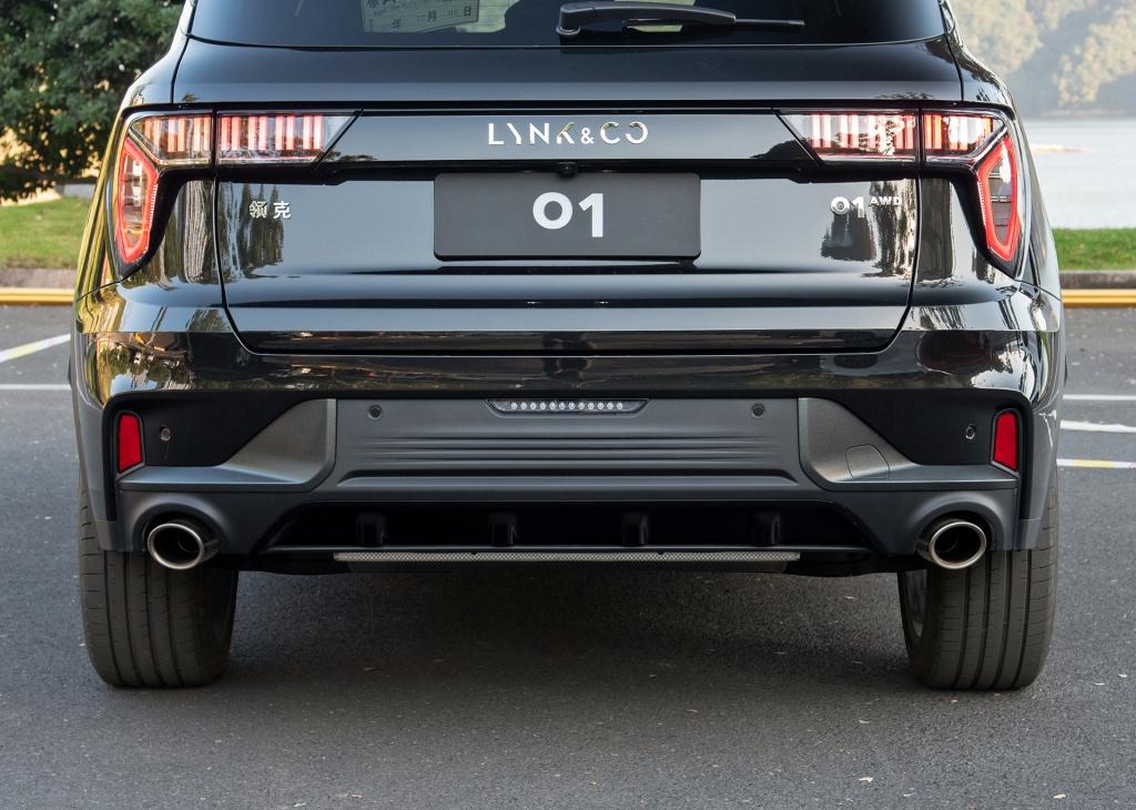 全新领克01亮相，配2.0T+8AT，售价17.98万起，网友都说变帅了 - 知乎