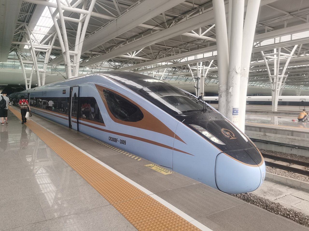 复兴号CR300BF型电力动车组 - 辽观搬运的中文维基百科词条 - 知乎