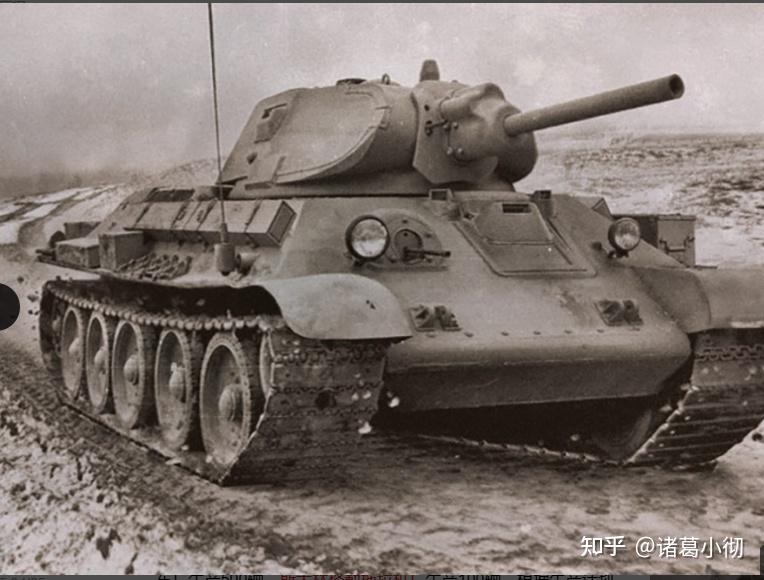 3大设计提供强大火力，T34结构简单易生产，6个月投入战场3000辆 - 知乎