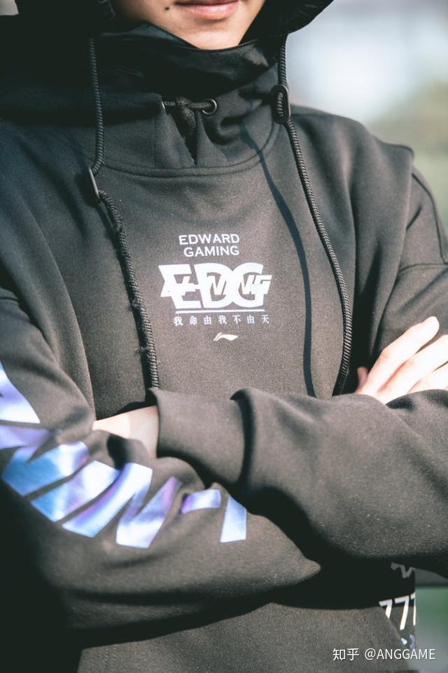 EDG×李宁联名系列上线！身披7的意志carry全场 参加厂长签售活动 - 知乎
