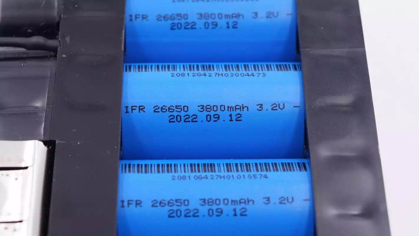 拆解报告：UGREEN绿联600W便携户外电源GS600 - 知乎