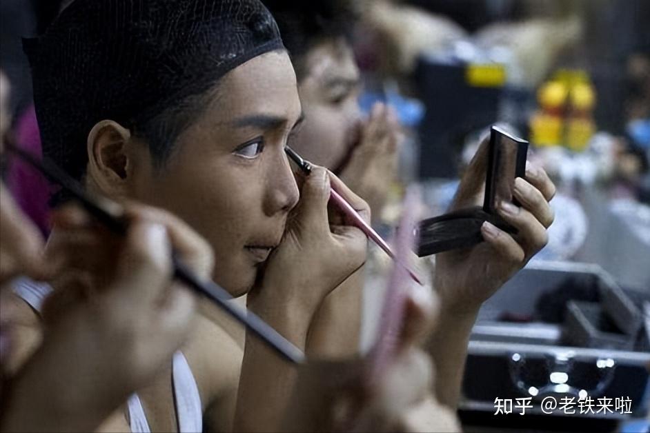泰国人妖的由来，作为泰国一种文化现象，他们的现状如何 知乎