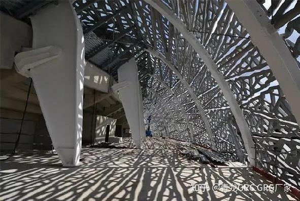 UHPC挂板：幕墙中的稳定力量与美学杰作 - 知乎