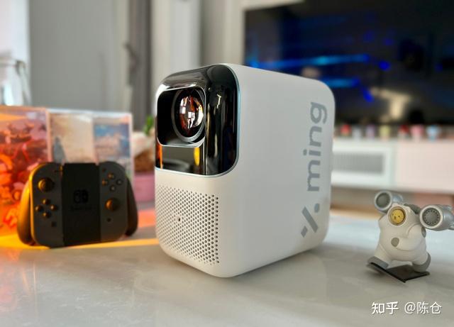 小明Q2 Pro智能投影和极米NEW Z6X，哪个才是最合适的选择？不妨听我道来！