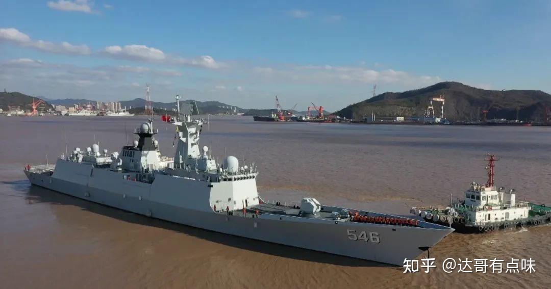 2022海军新服役舰艇一览：1艘075、3艘055、4艘052D、1艘054A、1艘船坞登陆舰，排水量合计超过12万吨。 - 知乎