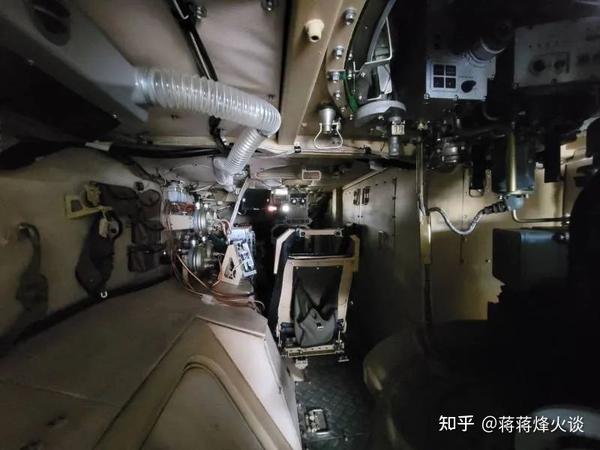 万能的BTR-82A又出改进型，讲一讲ARMY-2023中出现的三款新战车 - 知乎
