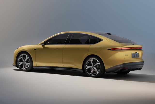 试驾完蔚来ET5T，我的脸被打的啪啪响 - 知乎