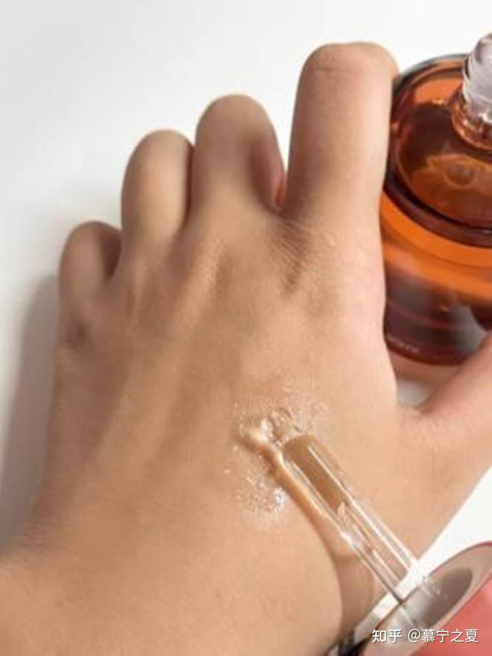 以油养肤，精华油推荐哪个品牌呢，pmpm精华油、兰时光和林清轩哪个好用？