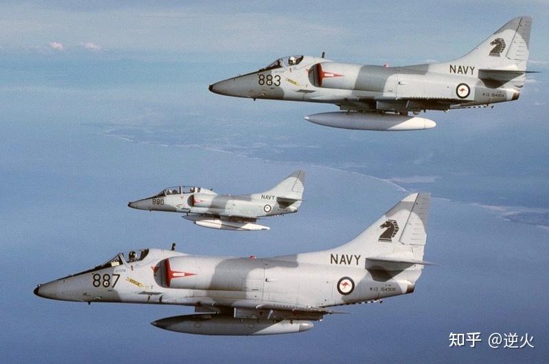 最成功攻击机！一次战争损失300多架，轻巧灵活的A4攻击机！ - 知乎
