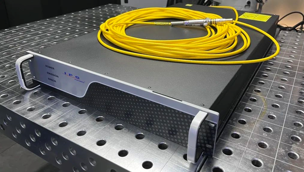 【重磅新品 压轴登场】IPG新一代迷你轻薄款3 kW激光器，真的强！ - 知乎