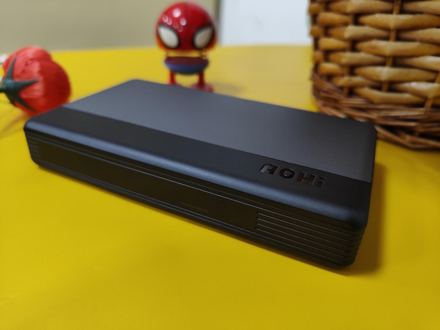 能给轻薄本充电的充电宝，Aohi P30百瓦充电宝带来极速的充电体验 - 知乎