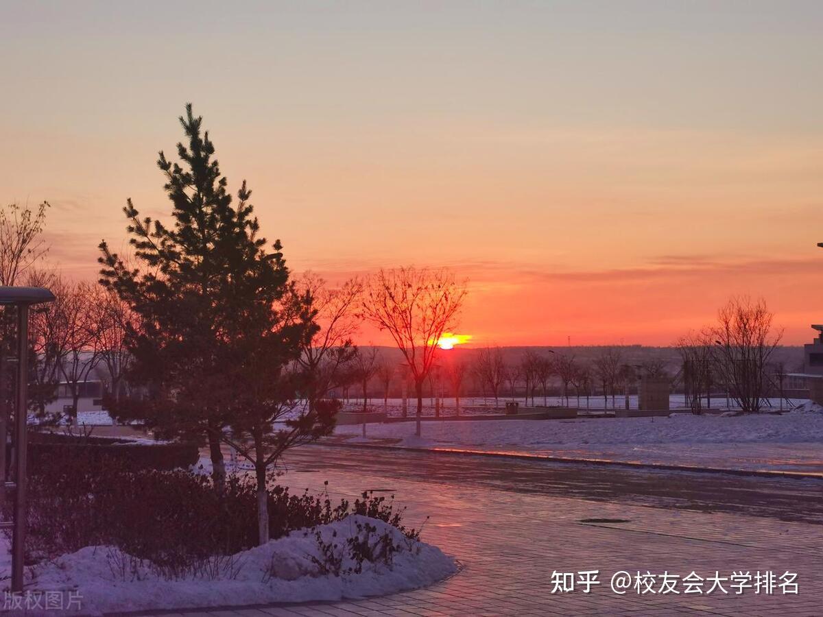 榆林职业技术学院第一，校友会2023榆林市高职院校排名 知乎