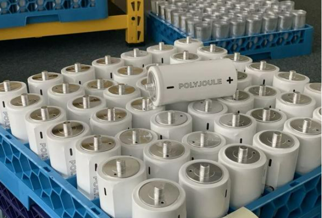 春天适合出游，外出携带逆变器还是移动储能设备 - 知乎