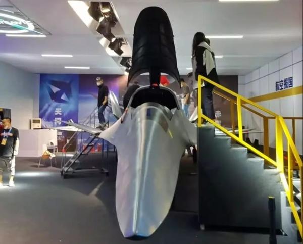 太科幻！全球首架空天飞机“白帝”亮相航展，“南天门计划”真开始了？ - 知乎