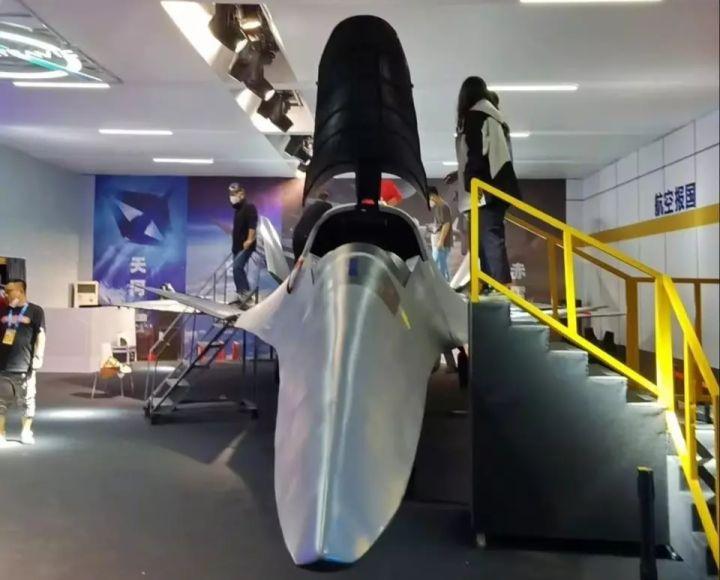 太科幻！全球首架空天飞机“白帝”亮相航展，“南天门计划”真开始了？ - 知乎