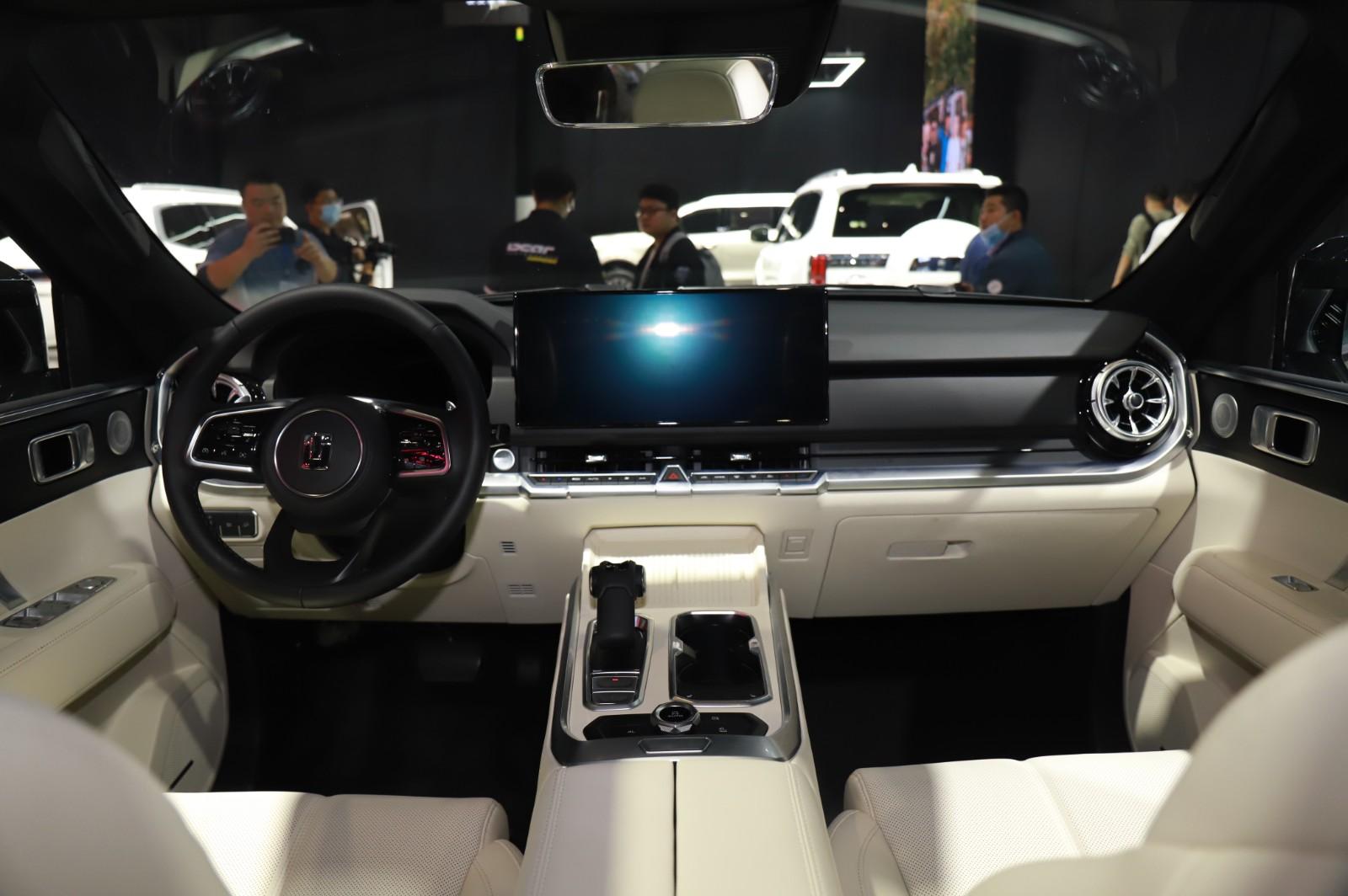 2023上海车展探馆：坦克400 PHEV - 知乎