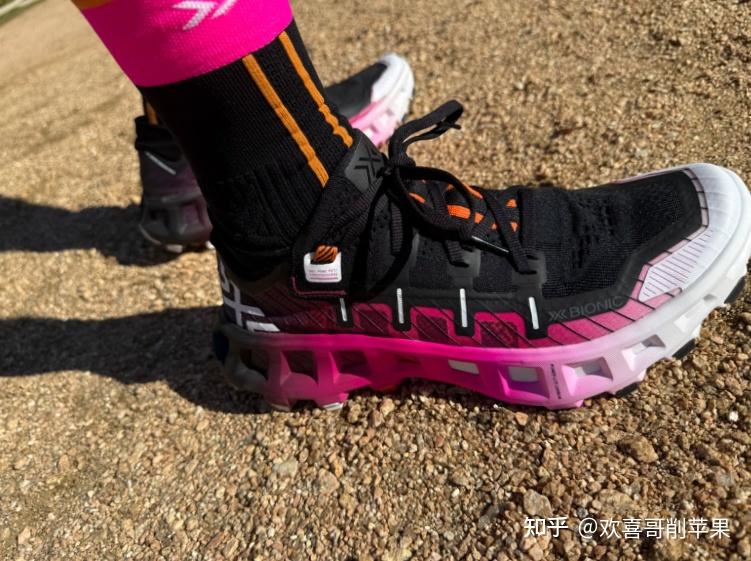 X-Bionic 推出「创新无缝」，ISPO 赞誉过！终于一饱眼福了！ - 知乎