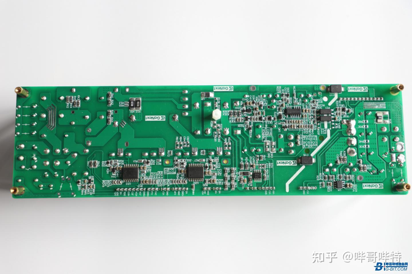 镓未来700W GaN电源方案拆解：性能稳，效率极高 - 知乎