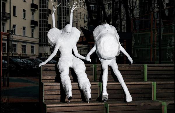 俄罗斯艺术家Gena Marvin，以伤痛创作挑衅性梦魇般的作品。 - 知乎