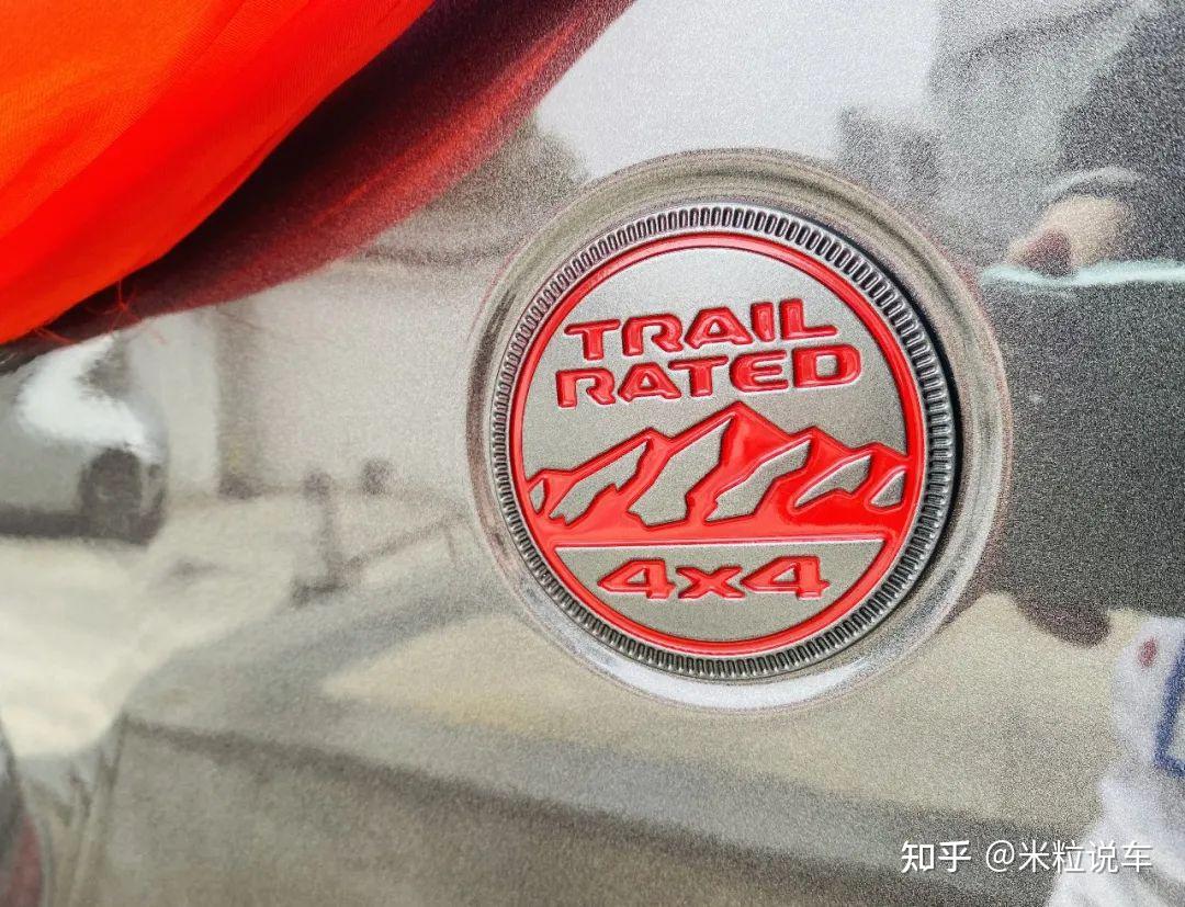 22款加版牧马人——4门电动敞篷版，越野大玩具让我爱不释手！ - 知乎