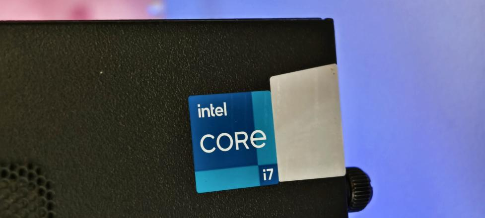 机械革命游戏主机实测：酷睿14代i7与隐藏黑科技Intel APO冲破极限：《地铁：离去》帧率暴涨50% - 知乎