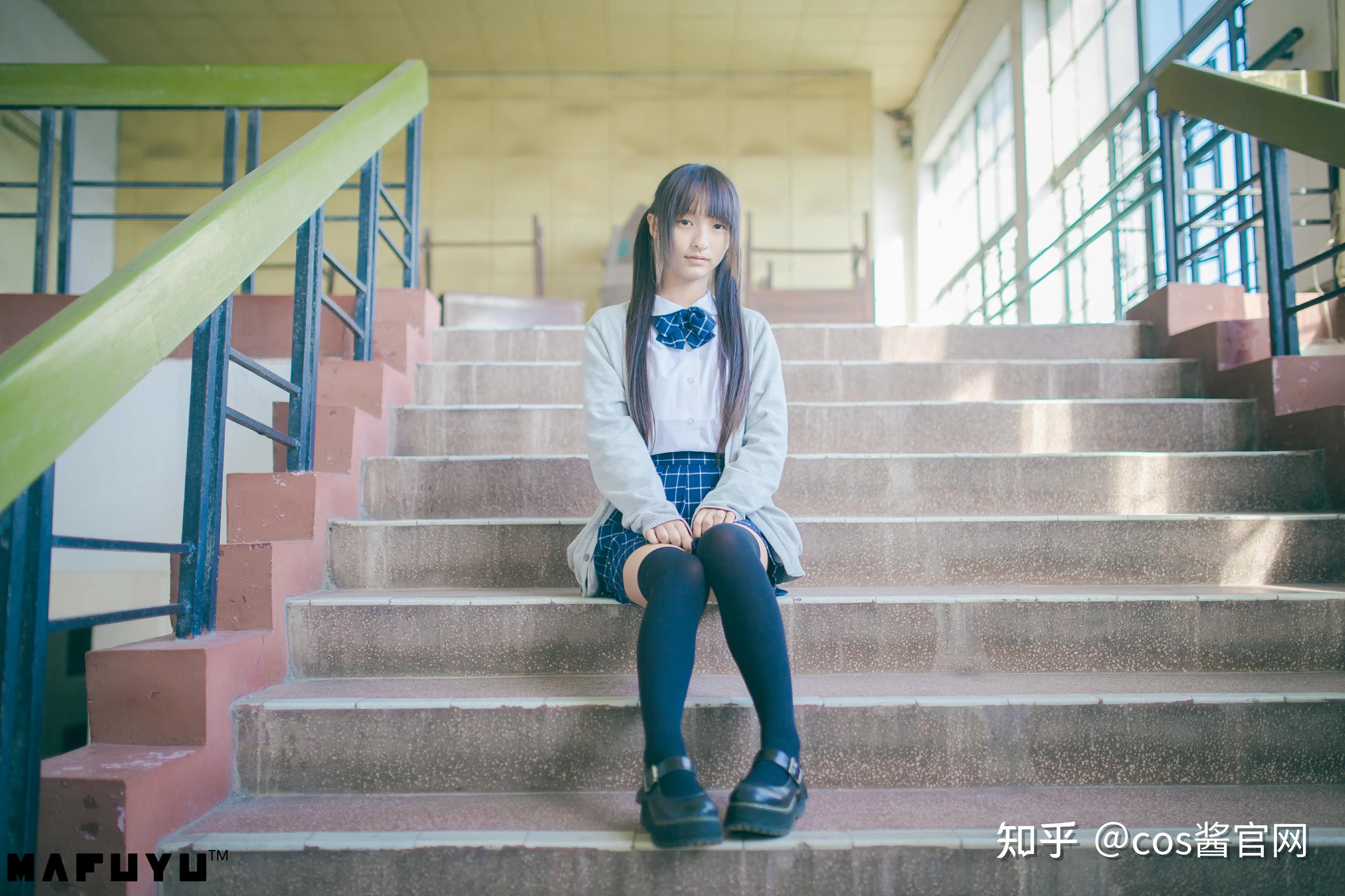 「神楽坂真冬」旧图 - JK系列1 - 知乎