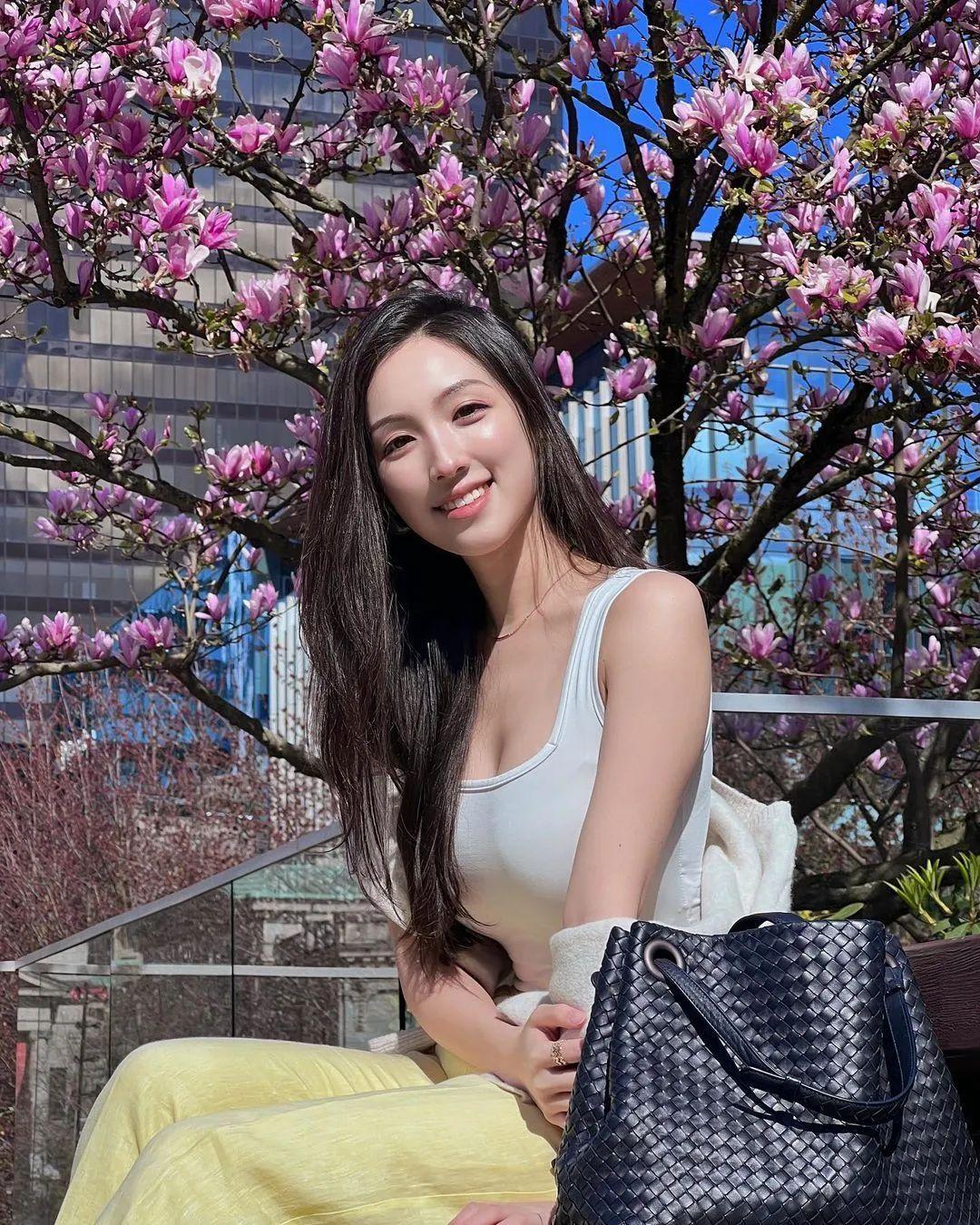 香港网红hedy，完美比例，惹火身材，甜美笑容，艺术造诣极高 - 知乎